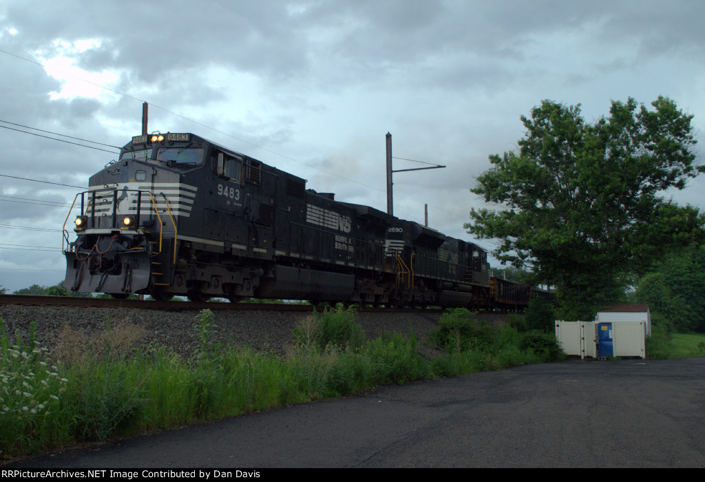NS C40-9W 9483 leads 60Z